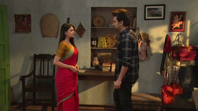 Khelaghor - Watch Episode 198 - Shantu's Loving Gesture on Disney+ Hotstar