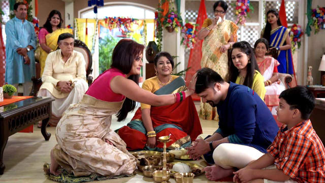 Watch Sreemoyee Full Episode 62 Online in HD on Hotstar CA