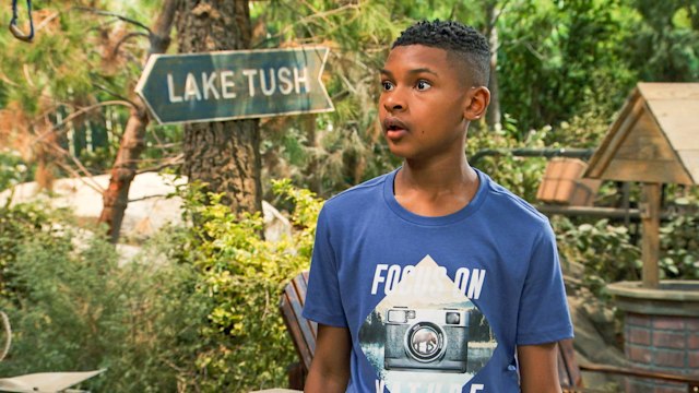 Nonton Bunk'd Season 6 Episode 13 - Art Imitates Life di Disney+ Hotstar