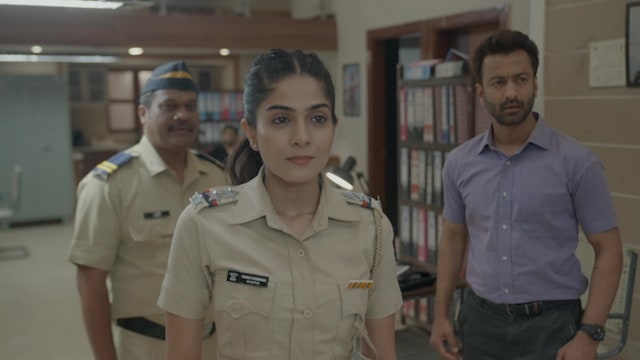 Watch Savdhaan India: Apni Khaki Full Episode 28 Online in HD on Hotstar