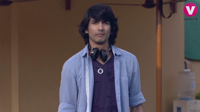 E63 - Vivan Warns Sana - Disney+ Hotstar