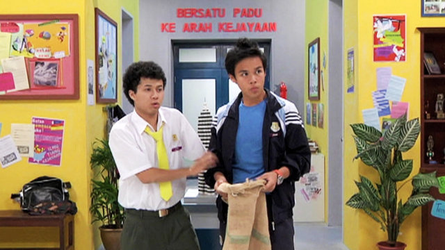 Watch Disney's Waktu Rehat Season 1 Episode 1 on Disney+ Hotstar