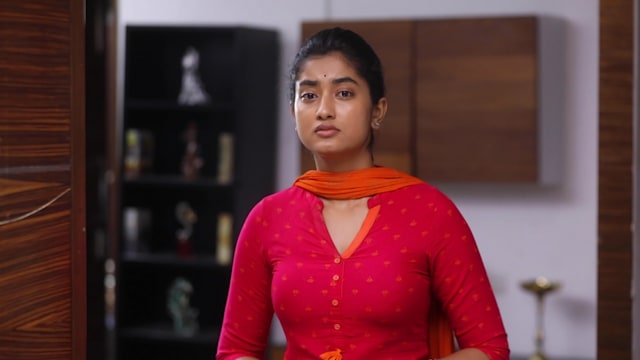 Watch Kaatrukkenna Veli Full Episode 473 Online in HD on Hotstar US