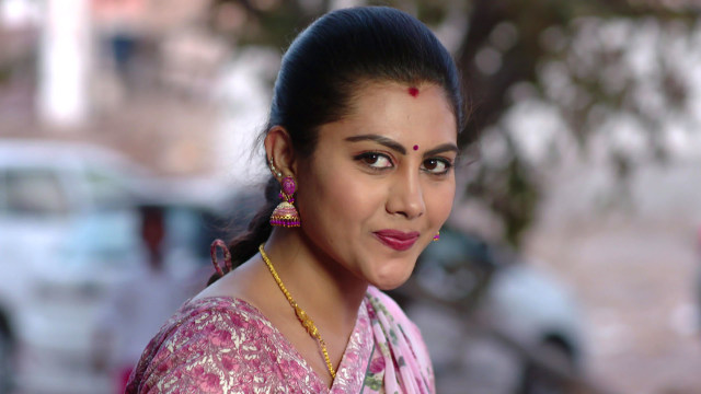 Watch Vadinamma Full Episode 262 Online in HD on Hotstar US