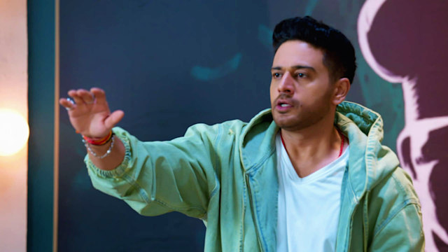 Watch Anupama Full Episode 1255 Online in HD on Hotstar CA