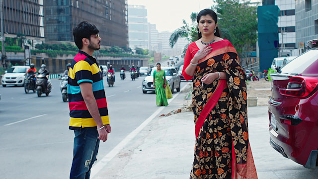 Watch Kumkuma Puvvu Full Episode 1817 Online in HD on Hotstar