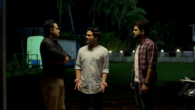 Watch Aai Kuthe Kaay Karte Full Episode 1379 Online in HD on Hotstar CA