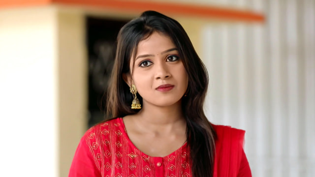 Premaloka - Watch Episode 140 - Chitra's Devious Plan on Disney+ Hotstar