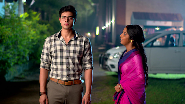 Watch Anurager Chhowa Full Episode 195 Online in HD on Hotstar UK Watch Anurager Chhowa Full Episode 195 Online in HD on Hotstar UK
