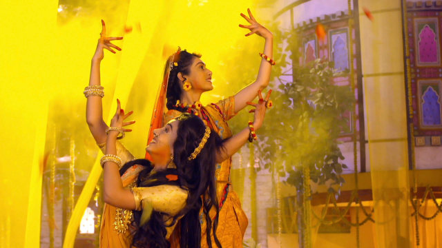 RadhaKrishn - Watch Episode 417 - Rukmini, Radha Perform Together on ...
