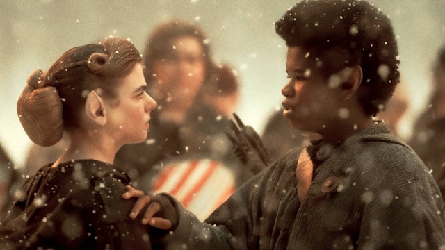 Watch The Santa Clauses Season 2 Episode 5 on Disney+ Hotstar