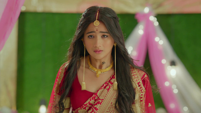 Rajjo - Watch Episode 44 - Rajjo's Shocking Request on Disney+ Hotstar