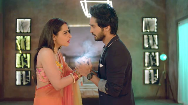 Watch Nazar Full Episode 100 Online in HD on Hotstar US