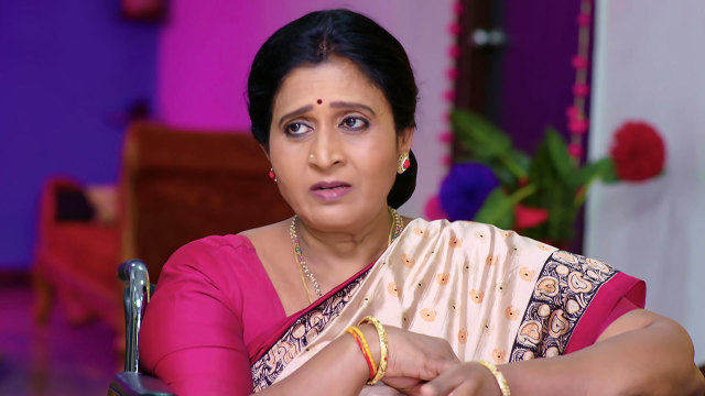 Vadinamma - Watch Episode 539 - Rajeshwari's Shocking Revelation on Disney+ Hotstar