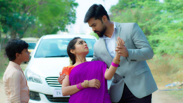 Besuge - Watch Episode 14 - Manohar, Krishna Meet Again on Disney+ Hotstar