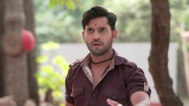 Sukh Mhanje Nakki Kay Asta - Watch Episode 958 - A Shocker for Adhiraj ...
