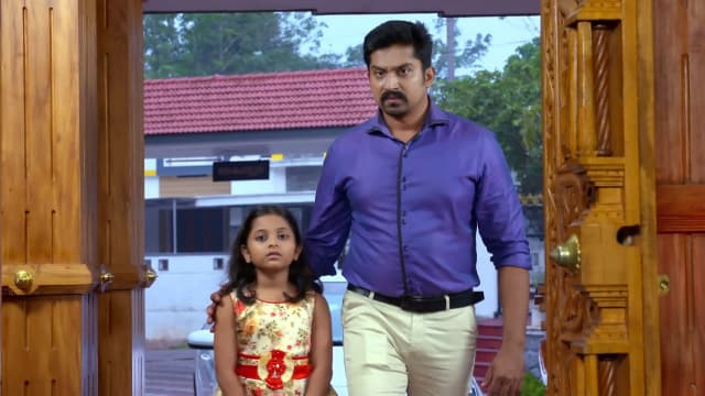 Watch Karuthamuthu Full Episode 281 Online in HD on Hotstar UK