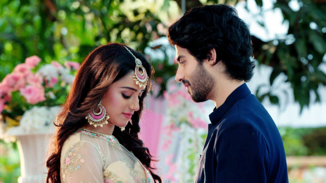 Yeh Hai Chahatein - Watch Episode 243 - Rudraksh, Preesha's Romantic ...