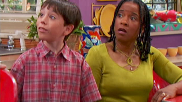Nonton That's So Raven Season 2 Episode 7 - Close Encounters of the ...
