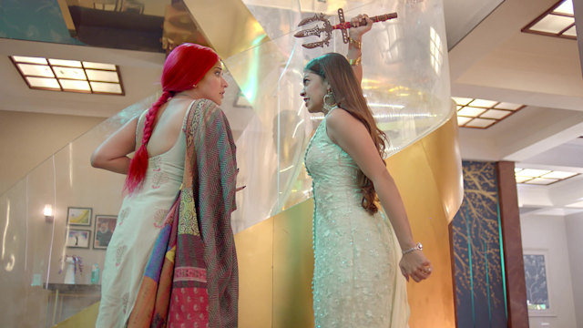 Nazar - Watch Episode 74 - Saavi Attacks Mohana on Disney+ Hotstar
