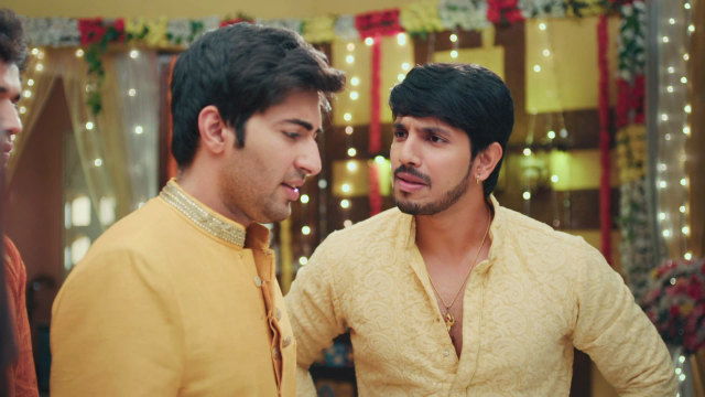 Pandya Store - Watch Episode 50 - Dev Confesses the Truth on Disney+ ...