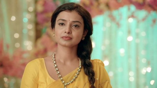 Imlie - Watch Episode 245 - Malini's Smart Excuse on Disney+ Hotstar