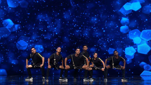 Famous Crew's Super Moves - Hotstar