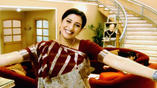 Watch SPA 2015 – EXTRAS Videos Online on Disney+ Hotstar