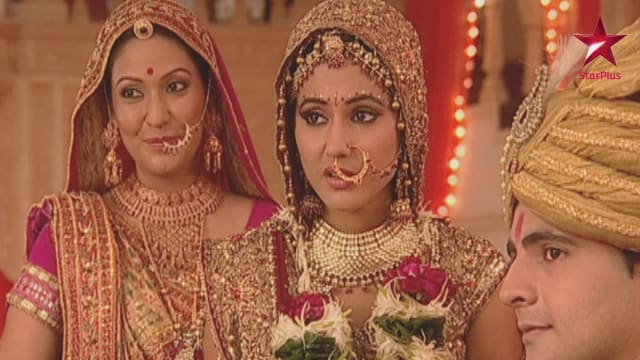 Yeh Rishta Kya Kehlata Hai - Watch Episode 17 - Akshara Gets Emotional ...