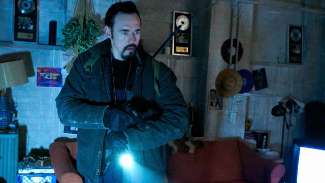 Watch The Strain Season 3 Episode 5 on Disney+ Hotstar