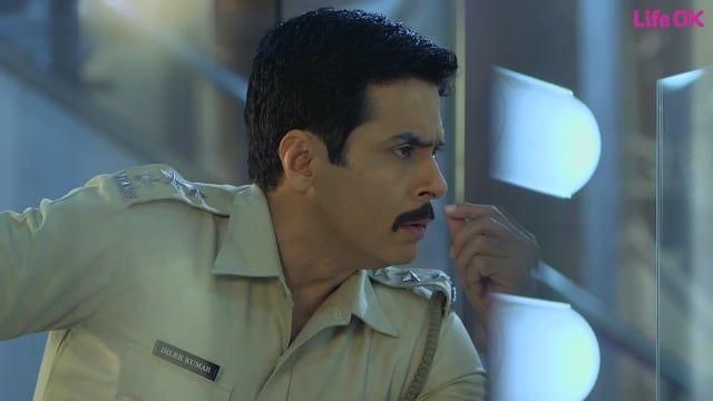 Watch SuperCops Vs Super Villains Full Episode 5 Online in HD on Hotstar UK
