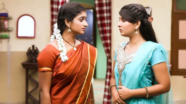 Lakshmi Kalyaanam - Watch Episode 8 - Swathi Learns Of Lakshmi's Secret ...