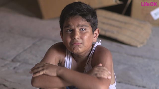 Savdhaan India - Watch Episode 7 - The child begging racket on Disney+ ...