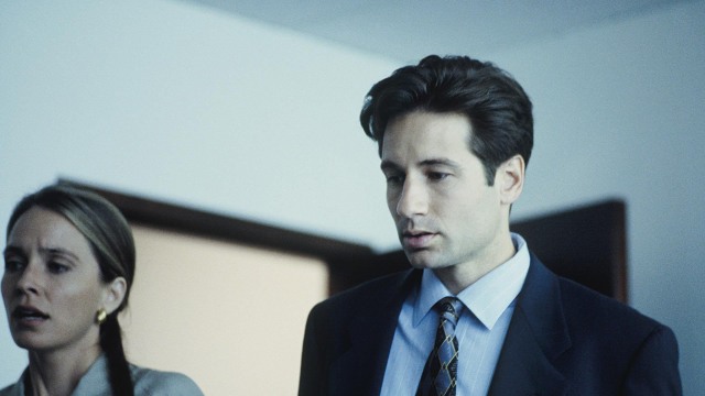 Nonton The X-Files Season 1 Episode 9 - Space di Disney+ Hotstar