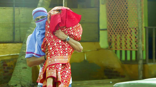 Savdhaan India - Watch Episode 27 - Kidnapping of the Brides on Disney+ ...