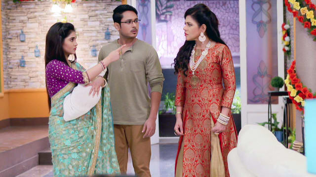 Mayar Badhon - Watch Episode 13 - Gunja Exposes Basundhara on Disney+ ...