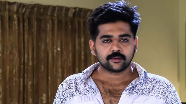 Parasparam - Watch Episode 22 - Subhash Confronts Padmavathy on Disney+ ...