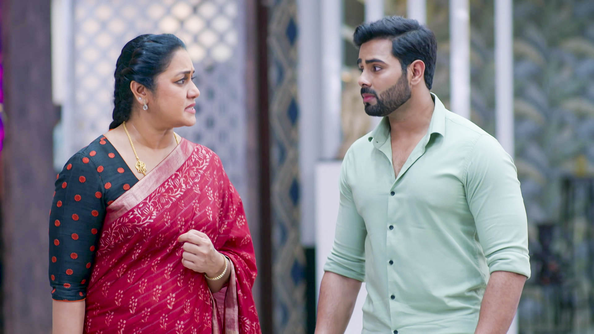 Watch Geetha L.L.B S1 Episode 168 on JioHotstar