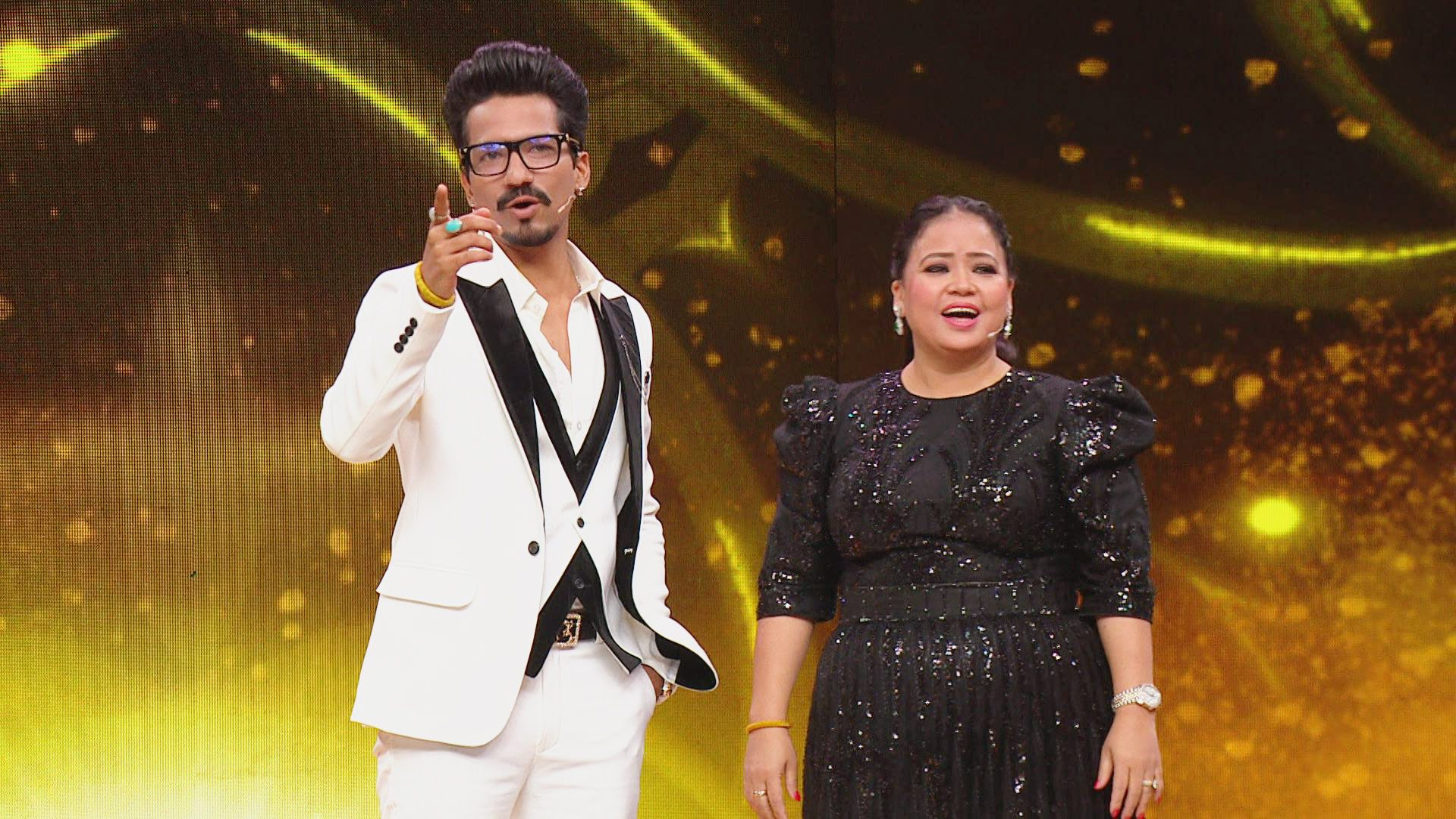 Watch ravivaar-with-star-parivaar All Episodes | Watcho