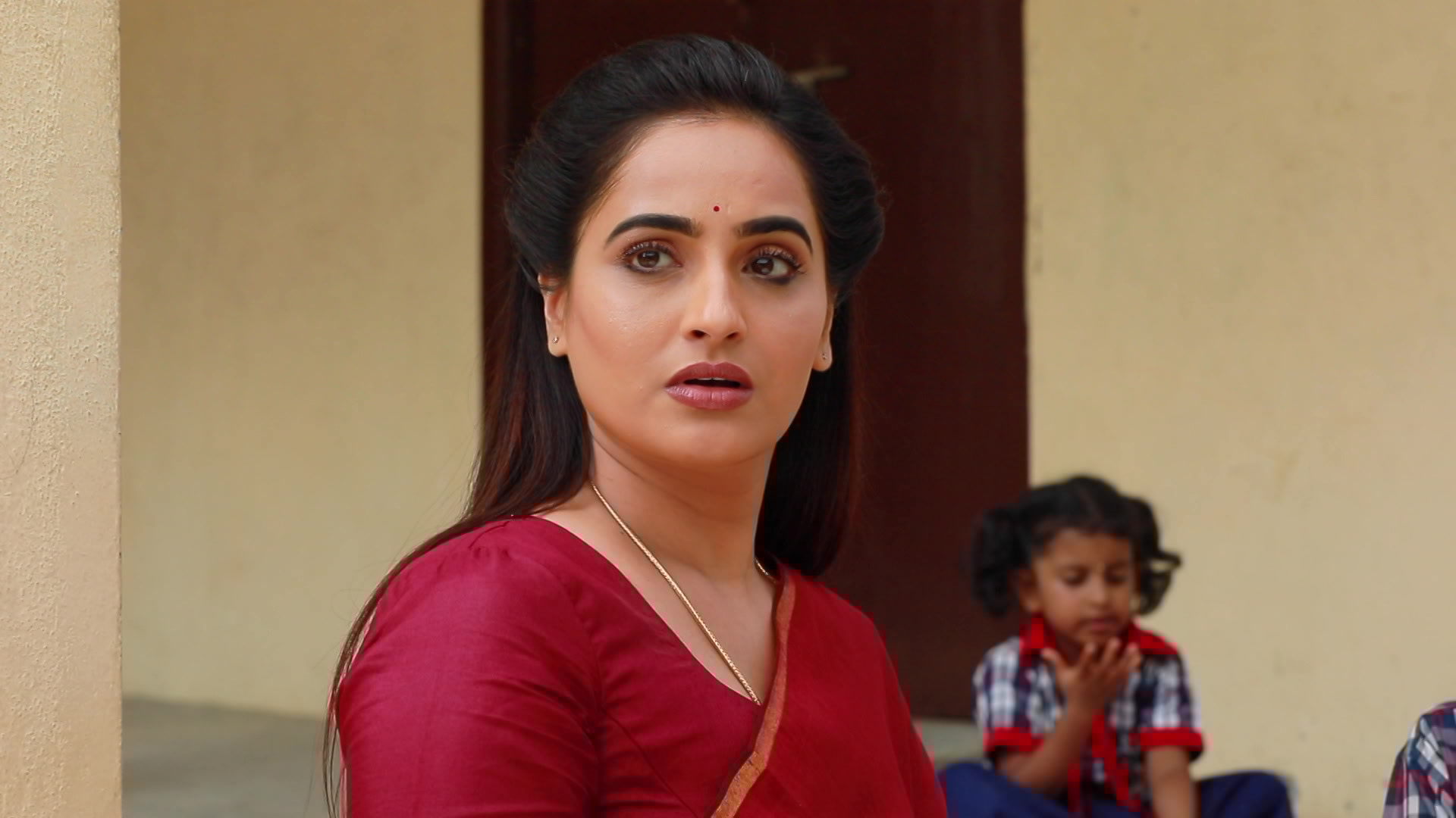 Watch Veetuku Veedu Vaasapadi S1 Episode 162 on JioHotstar