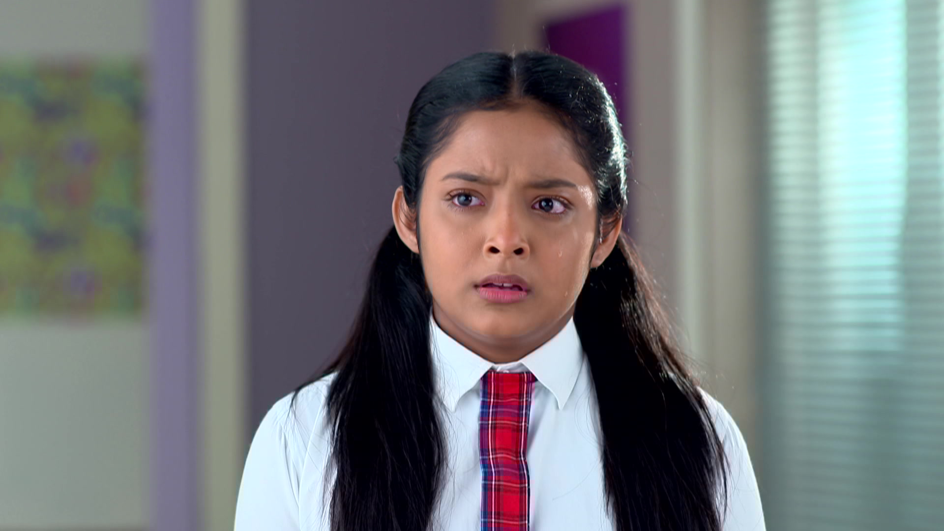 Watch Anurager Chhowa Episode 876 on JioHotstar