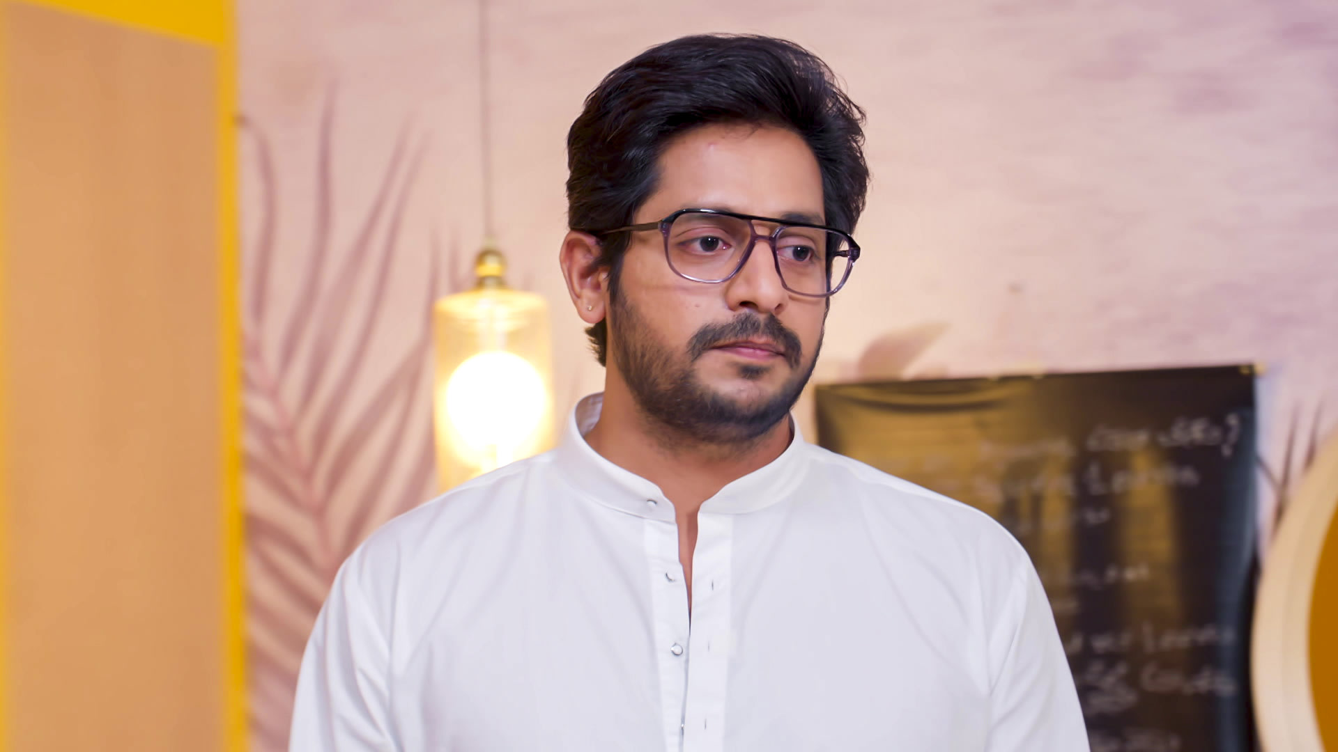 Watch Sharade S1 Episode 254 on JioHotstar