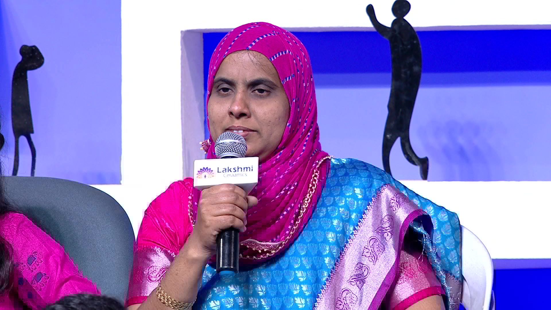 Watch Neeya Naana S23 Episode 266 on JioHotstar