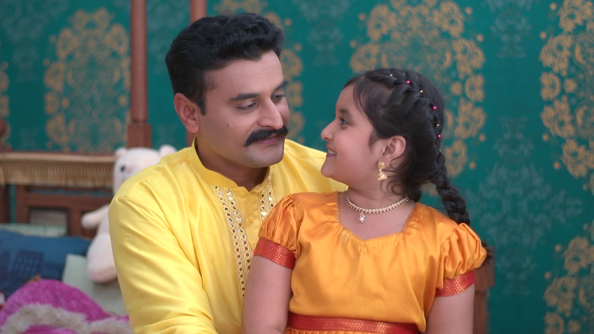 Watch Gharo Ghari Maatichya Chuli Episode 108 on JioHotstar