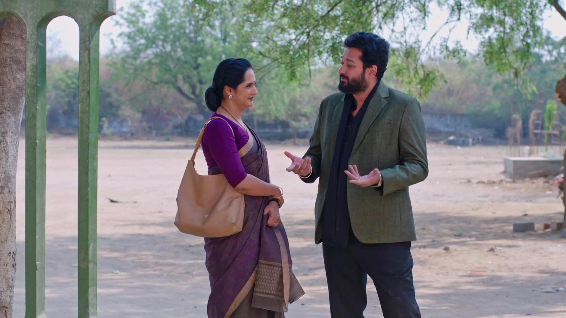 Watch Guppedantha Manasu S1 Episode 715 on JioHotstar