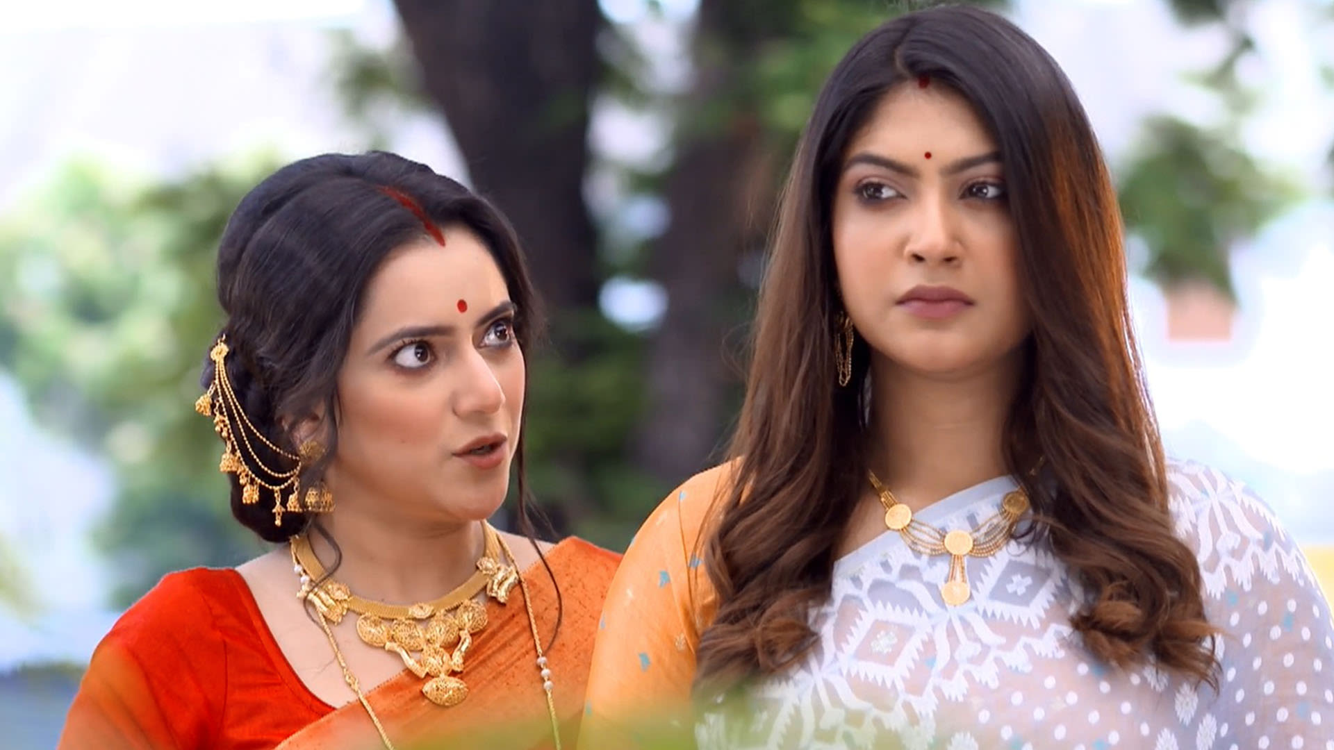 Watch a clip from Oishani Outwits Mitali - Promo on Hotstar