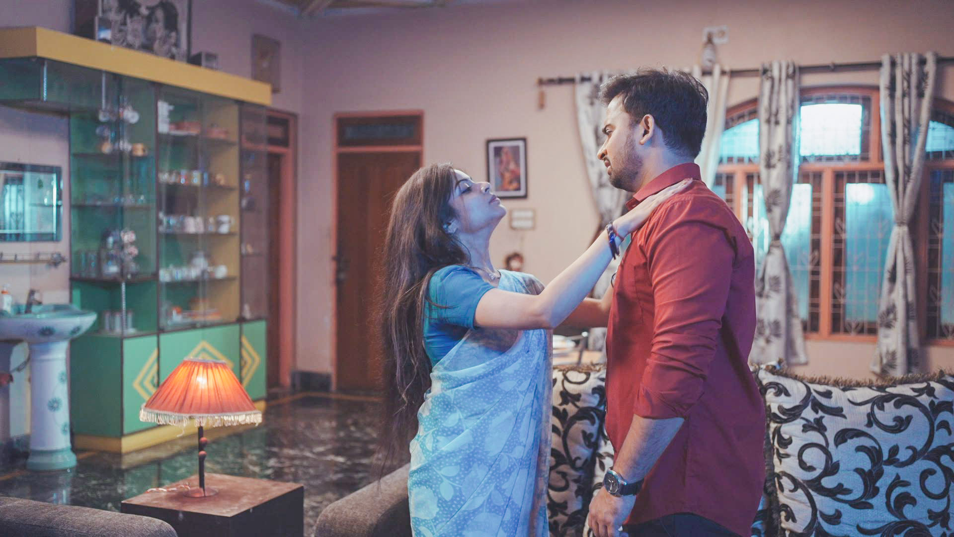 Watch Savdhaan India: Apni Khaki S1 Episode 100 on JioHotstar