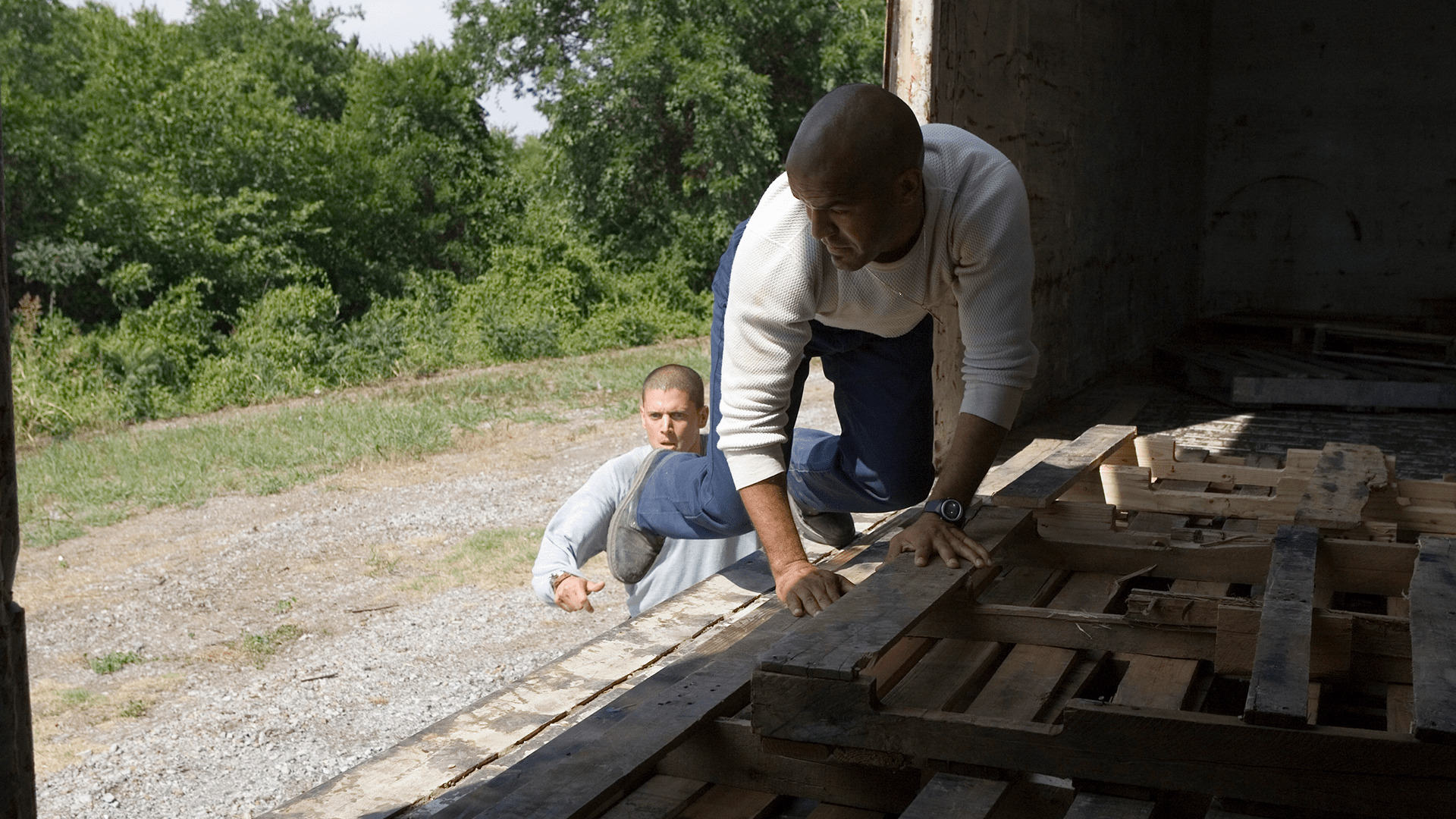 Watch Prison Break Episode 1 on Disney+ UAE | English German Spanish ...