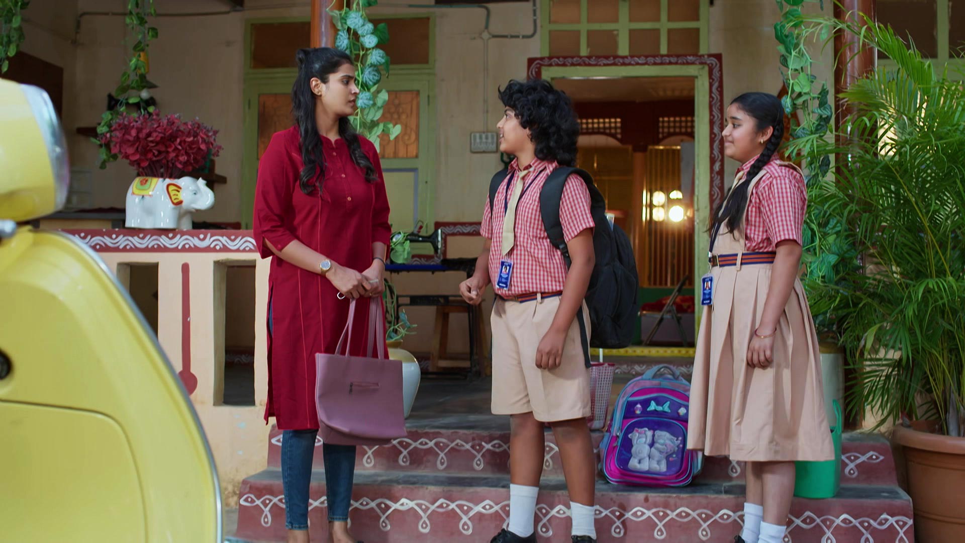 Watch Chinni Episode 218 on JioHotstar