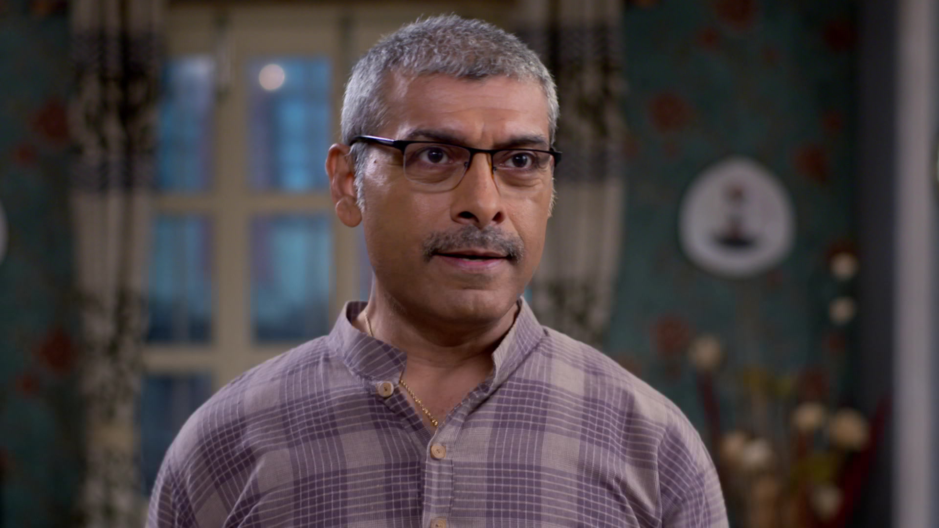 Watch Guddi Episode 491 on JioHotstar